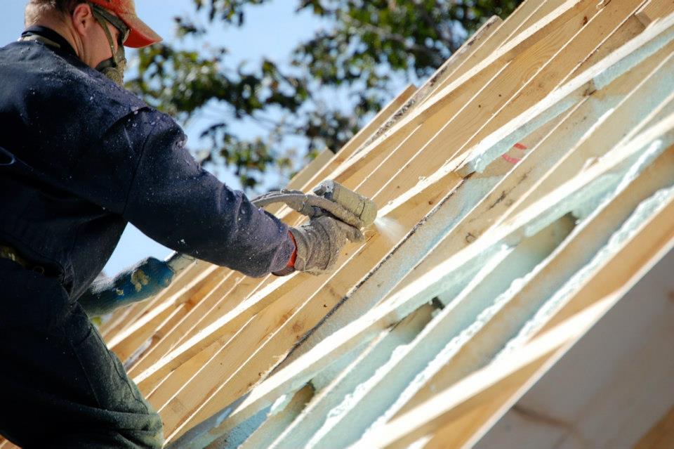 Isolation de toiture, d'entre toit et de grenier | Isolation Air-Plus